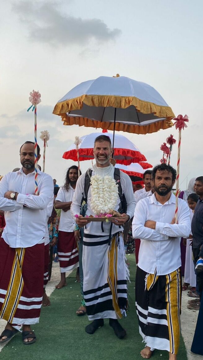 Damien Rider Completes 480KM Paddle Challenge – Maldives Virtual Tour