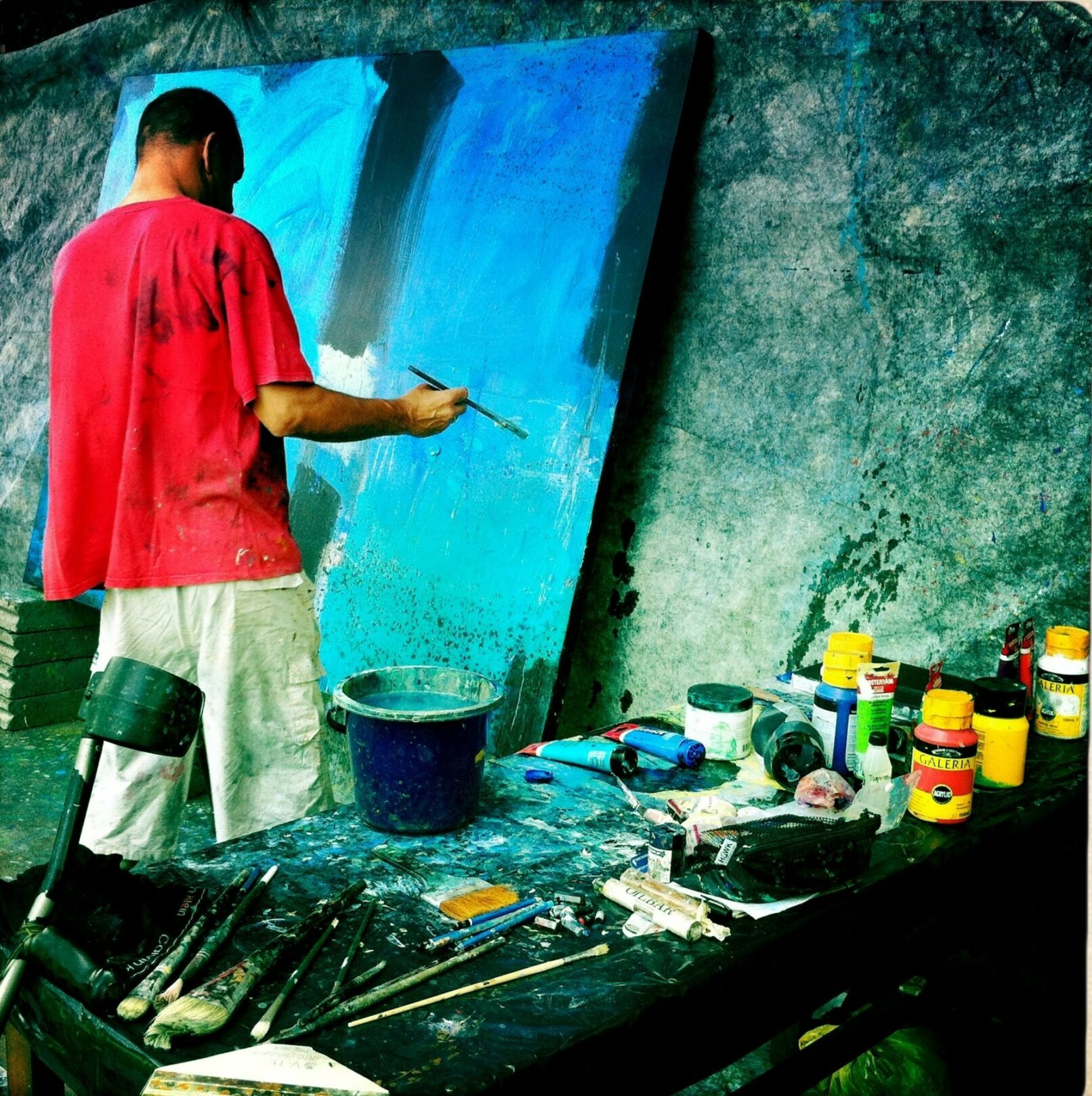 Sports Artist Gregory Burns to Join LUX* South Ari Atoll for Exclusive ...